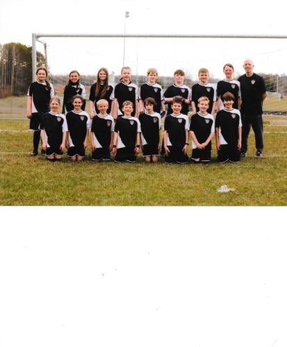 Northland Badger Soccer Club enjoys an undefeated 10-0 U-12 soccer ...