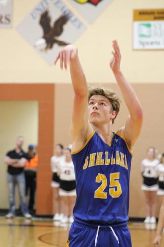 Lakers win opener, season ends at Unity | High School | apg-wi.com