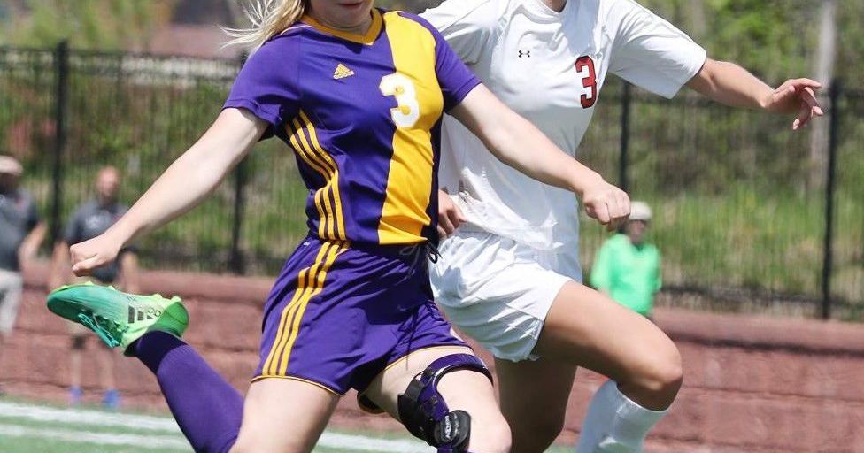 The Black Widow of soccer: A Q&A with all-state Oredocker Hailee Wilson ...