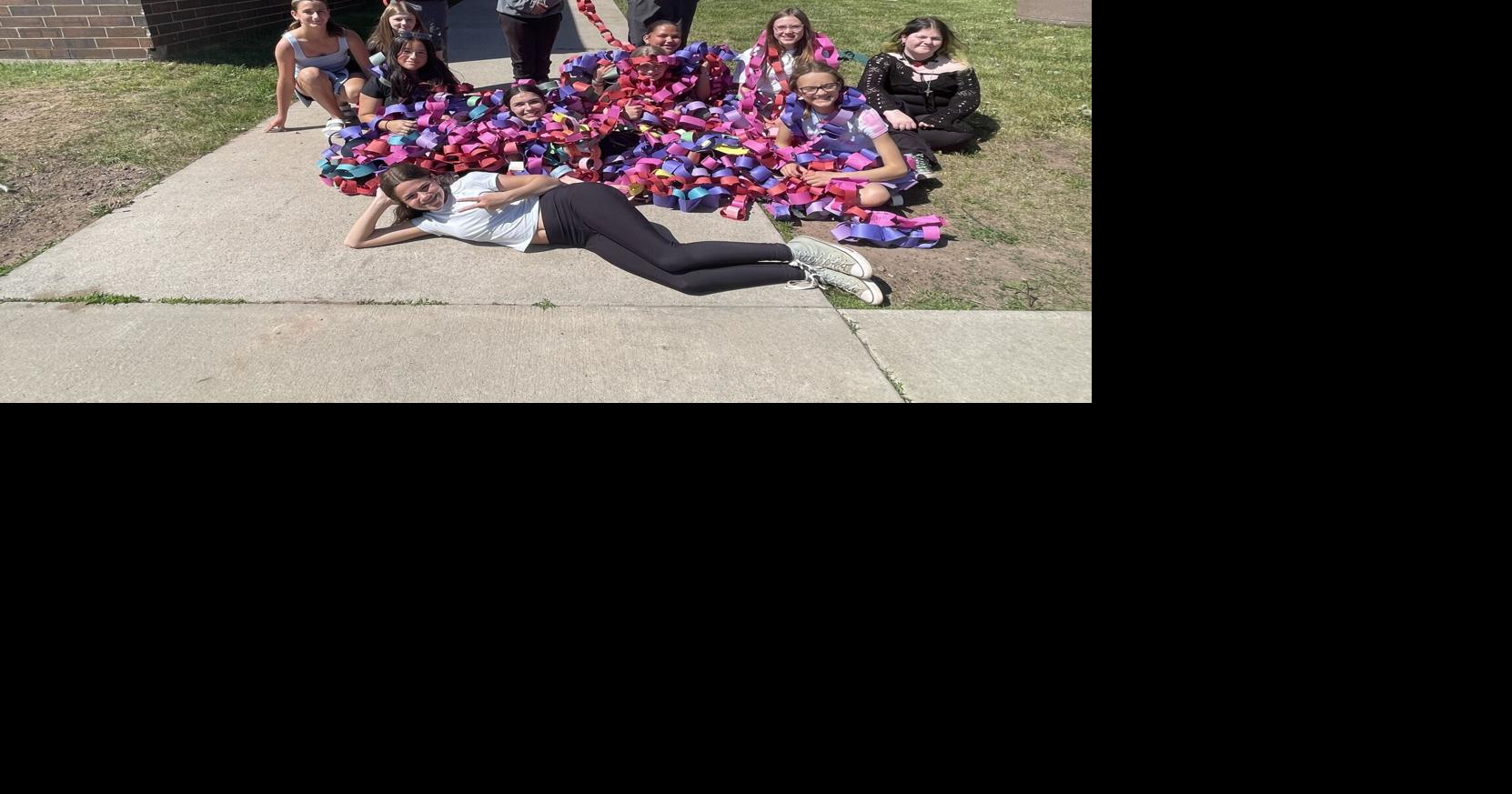 AMS students, staff show their appreciation | Schools | apg-wi.com