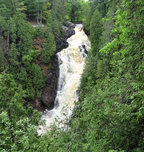 Focus on nature: Tallest waterfall in Wisconsin | Free | apg-wi.com