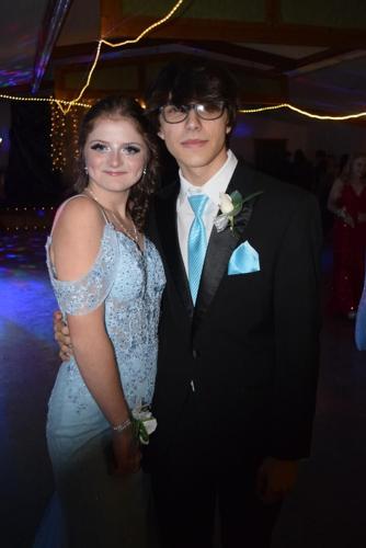 Dancing the night away at Laker prom 2023 | Local | apg-wi.com