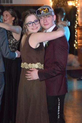 Dancing the night away at Laker prom 2023 | Local | apg-wi.com