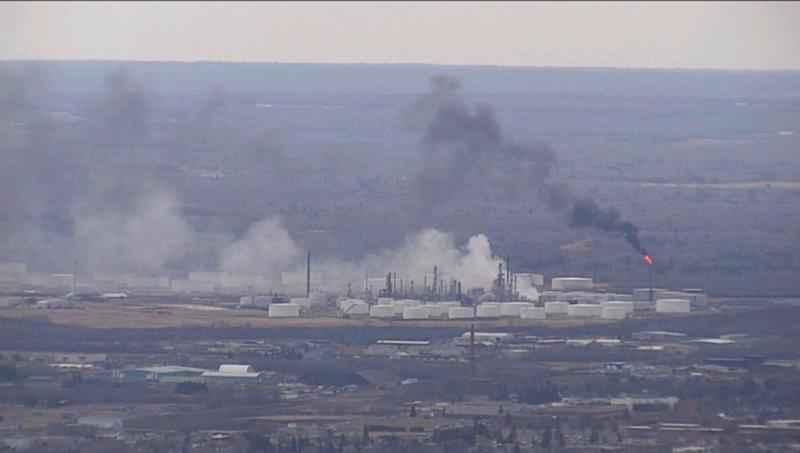 Multiple injuries reported after oil refinery explosion in Superior ...