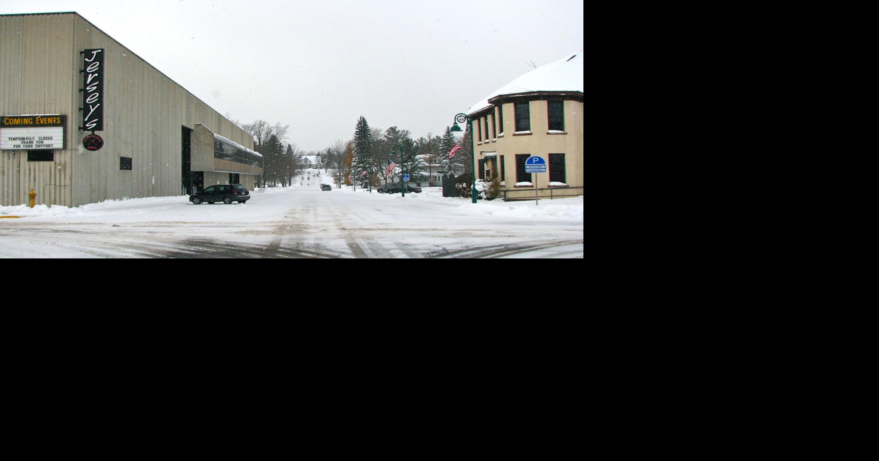 Spooner Rails hockey back on Spooner Civic Center ice | High School ...