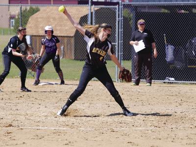 Canes softball team wins two of four | Subscriber | apg-wi.com