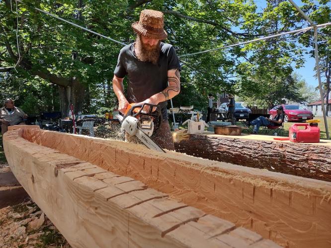 Hand-hewn history: Craftsmen recreate historical dugout canoe on ...