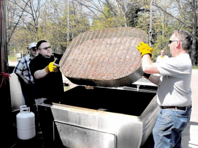 100-pound cheeseburger prepares grillers for world record effort | News ...