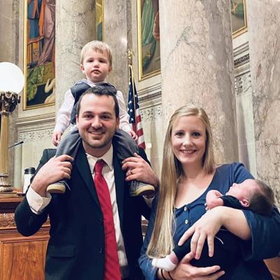 Quinn sworn into Senate | Local | apg-wi.com