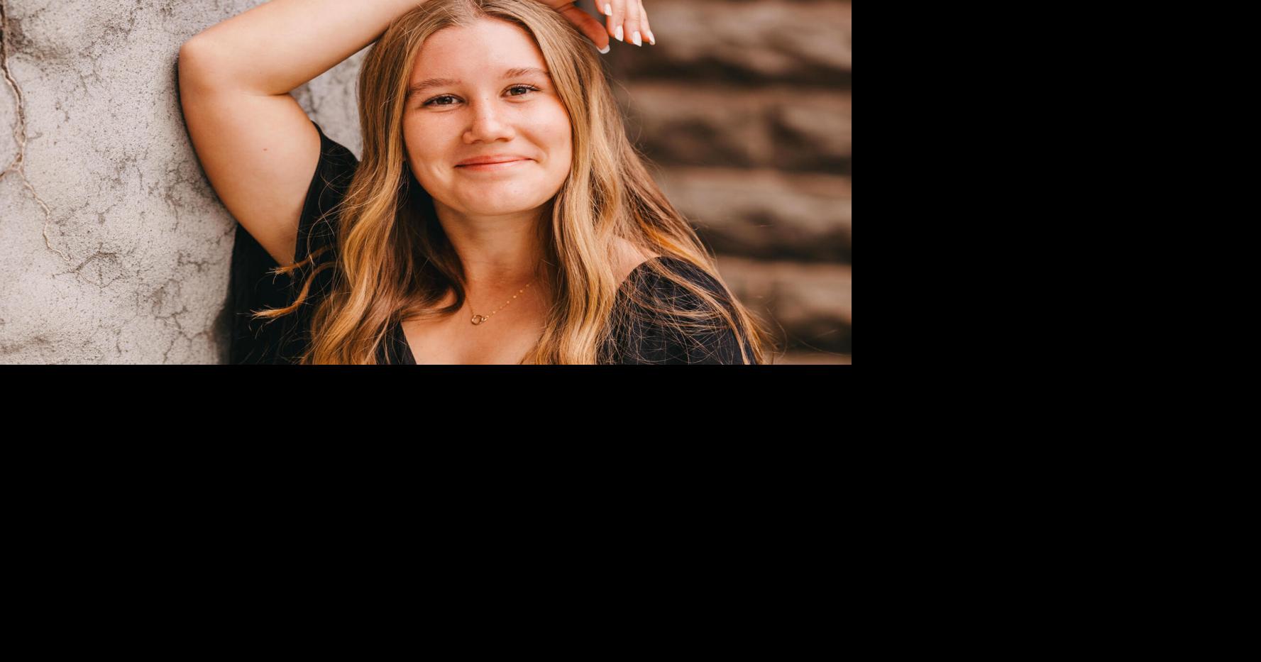 Fortnightly Club honors Gifford at March meeting | Education | apg-wi.com