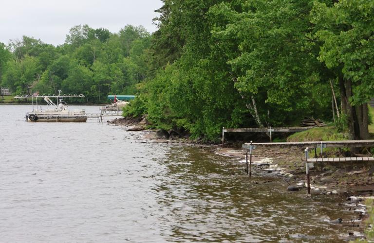 Nelson Lake drawdown controversy roils shoreowner meeting | Sawyer ...