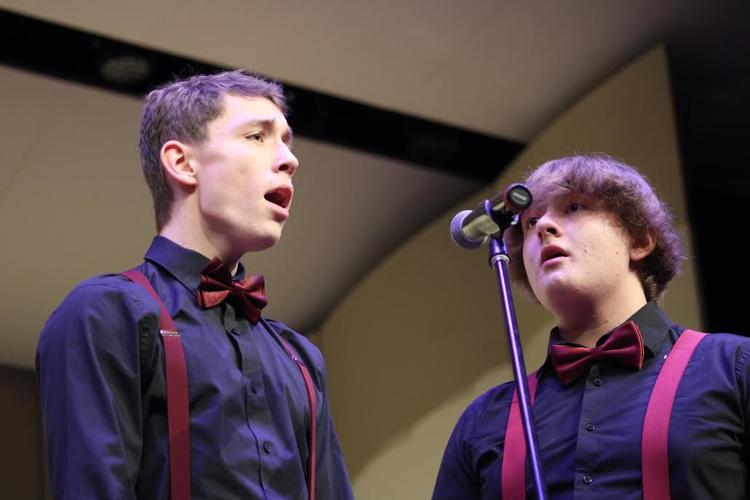 Spooner chorus, bands ring in holiday season at concert | Local | apg ...
