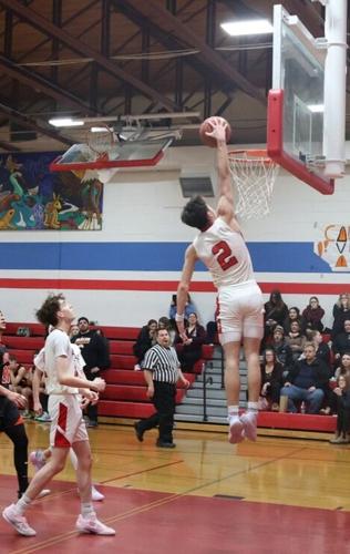 Buccaneers storm past Trollers | High School | apg-wi.com