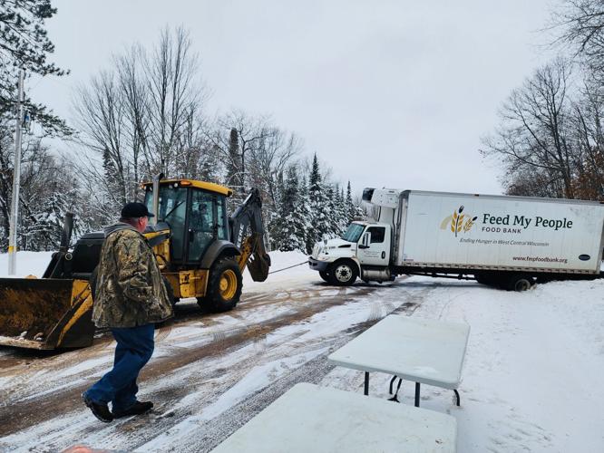 Nothing can stop Books & Bread: Food program serves over 100 despite ...
