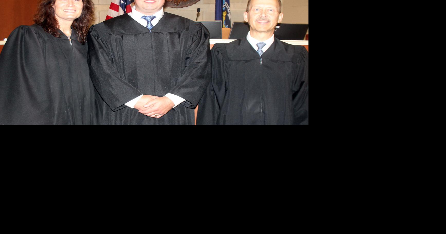 Lawton sworn in as Barron County Court Branch 2 judge | News | apg-wi.com