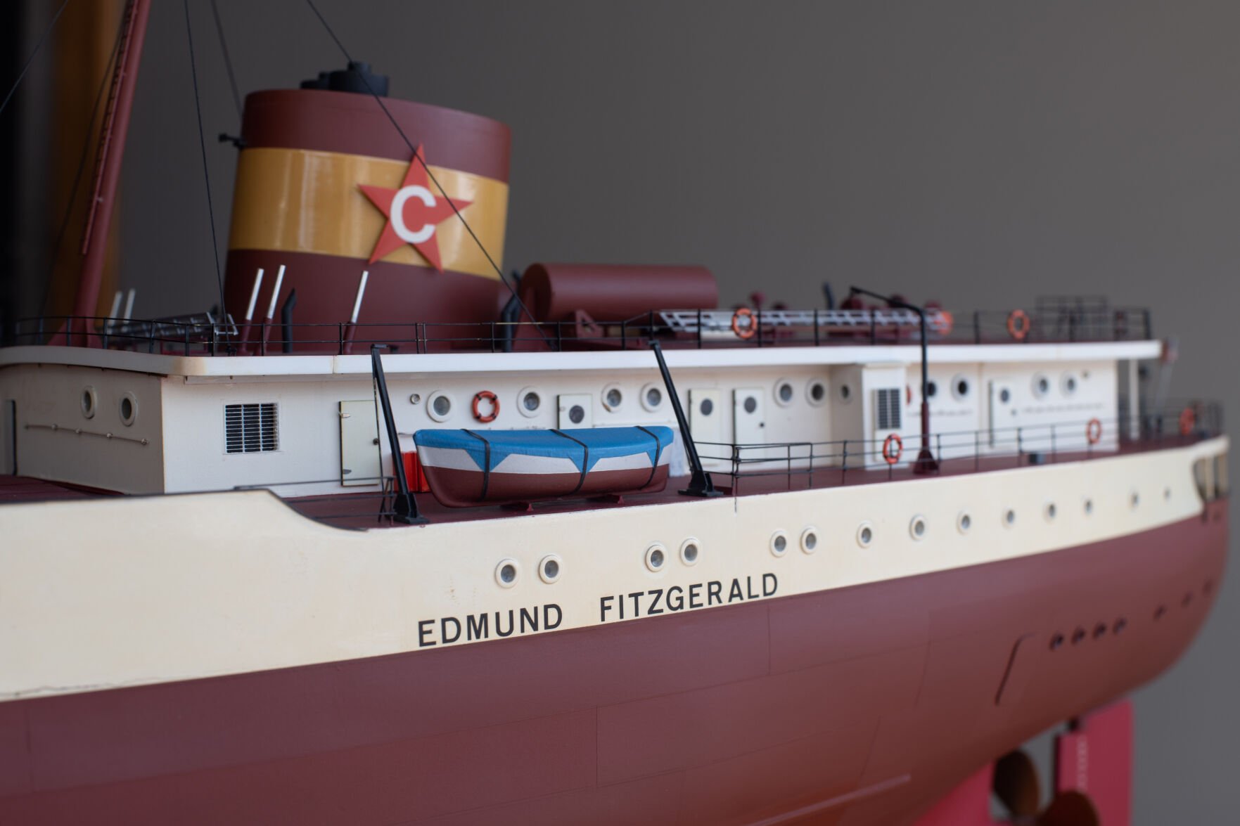 I'm under the impression this is the "best" model of the Edmund ...