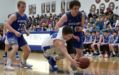 Comets fall in battle of unbeatens | Free | apg-wi.com