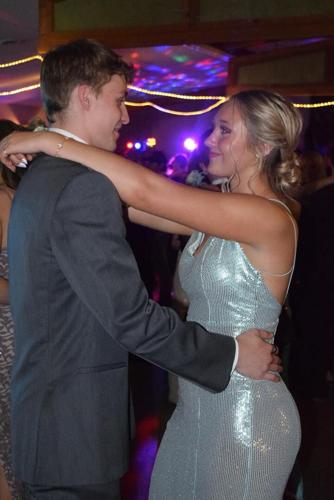 Dancing the night away at Laker prom 2023 | Local | apg-wi.com