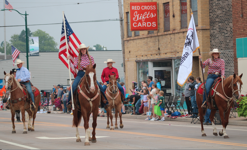 Everybody loves a parade! | Local | apg-wi.com
