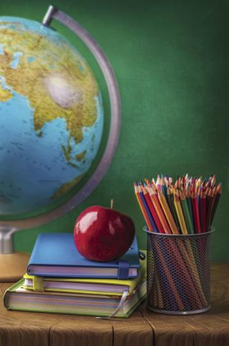 Mellen School hosts community geography test | Local | apg-wi.com