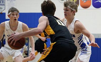 Comets move into tie for first place | Free | apg-wi.com