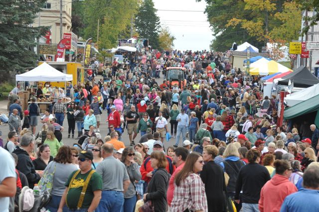 Cranberry Festival | Photos | apg-wi.com