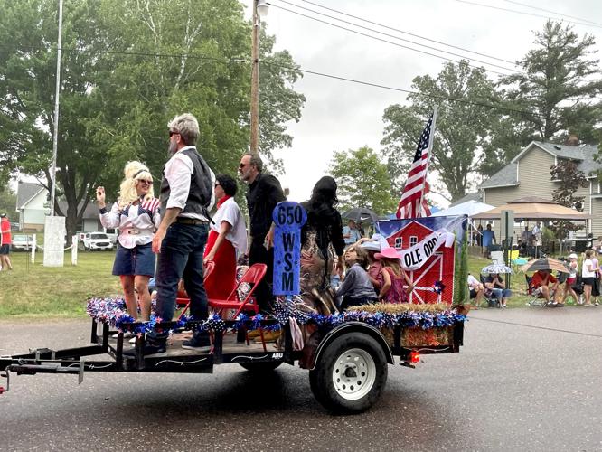 Mikana's Wettest Little Parade | Photos | apg-wi.com