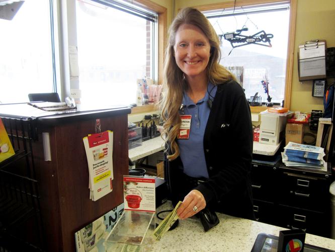 Donating presents for Christmas | Local | apg-wi.com