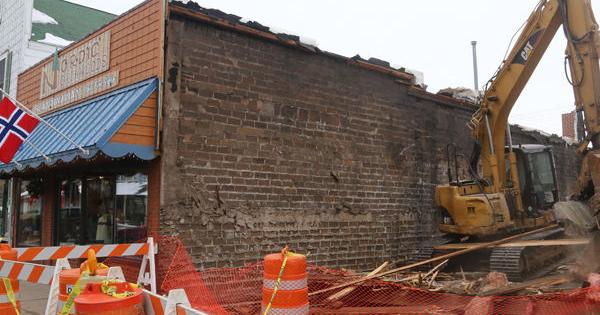 Former NHS thrift shop building razed | Local | apg-wi.com
