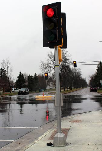 Knapp/Wisconsin traffic lights still red | Subscriber | apg-wi.com