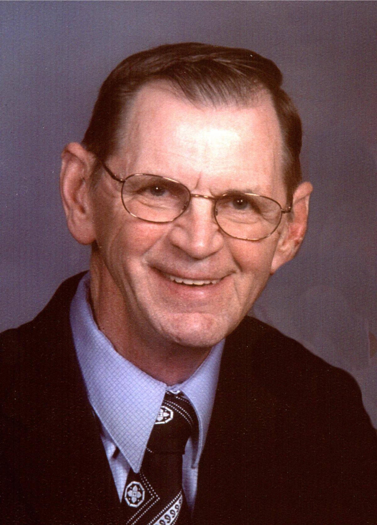 William Price | Obituaries | apg-wi.com