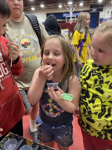 Sampling new foods for science | Schools | apg-wi.com
