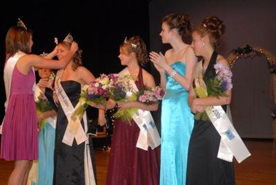 Daughter of ‘88 Musky Queen wears the 2008 sash and crown | News | apg ...