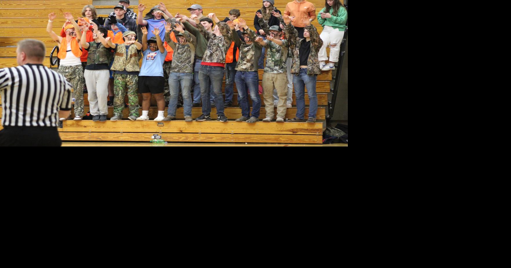 FANS SHOW HUNTING SPIRIT | Price County Review | apg-wi.com