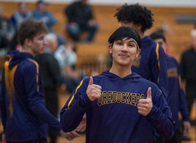 On guard: ‘Dockers ride enthusiasm, outside play to wins | High School ...