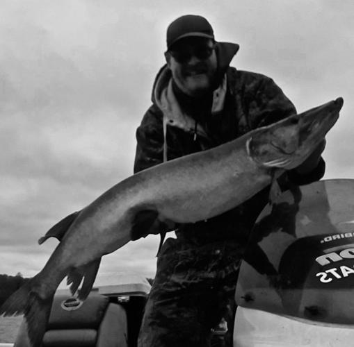 T-shirt a reminder of their musky fisherman-friend-son-cousin-dad ...