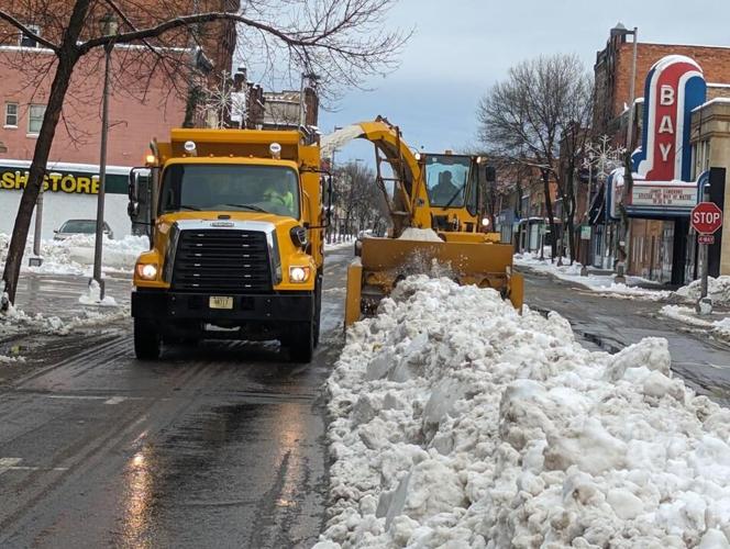 10 feet and counting: City plow crews battle on | Local | apg-wi.com