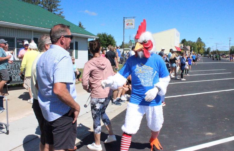 Sun shone on 74th Booster Days parade | Rice Lake Chronotype | apg-wi.com