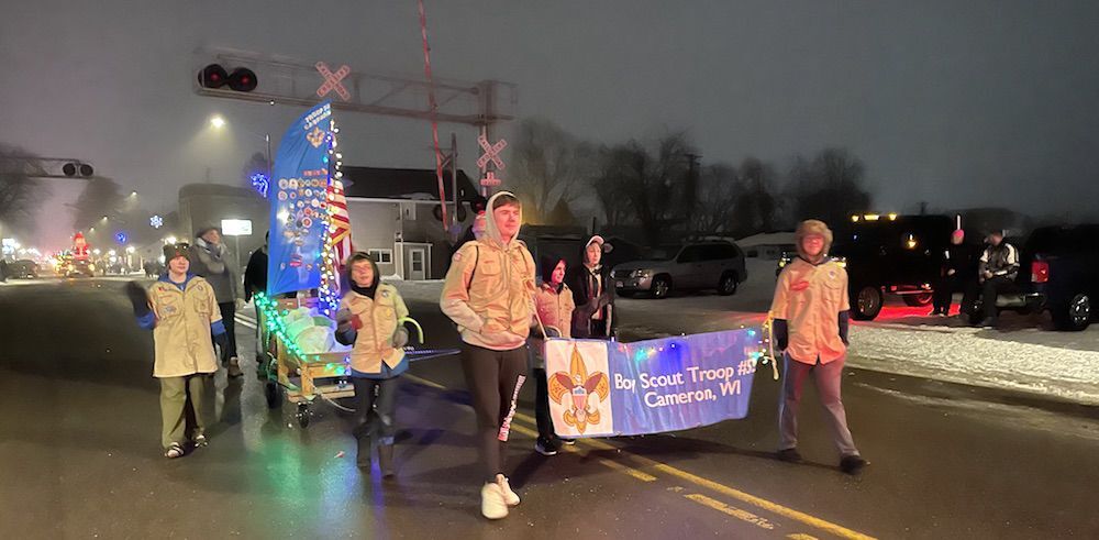 Scenes from Cameron's third annual lighted parade | Media | apg-wi.com
