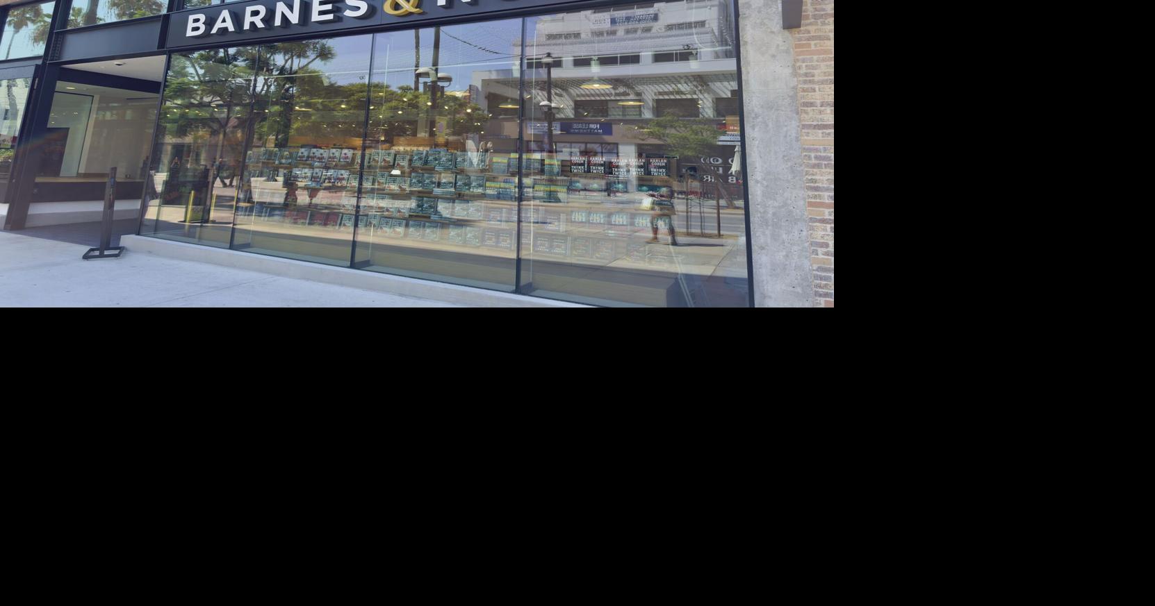 A Reading Renaissance: New Barnes & Noble connects with community ...