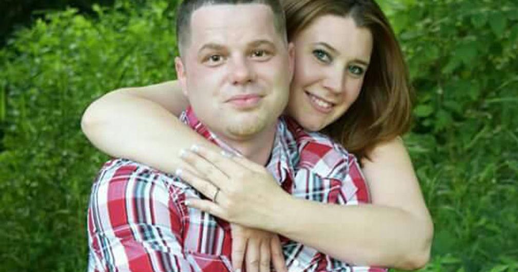 ENGAGEMENT: Garrett - Rowe | Neighbors | argus-press.com