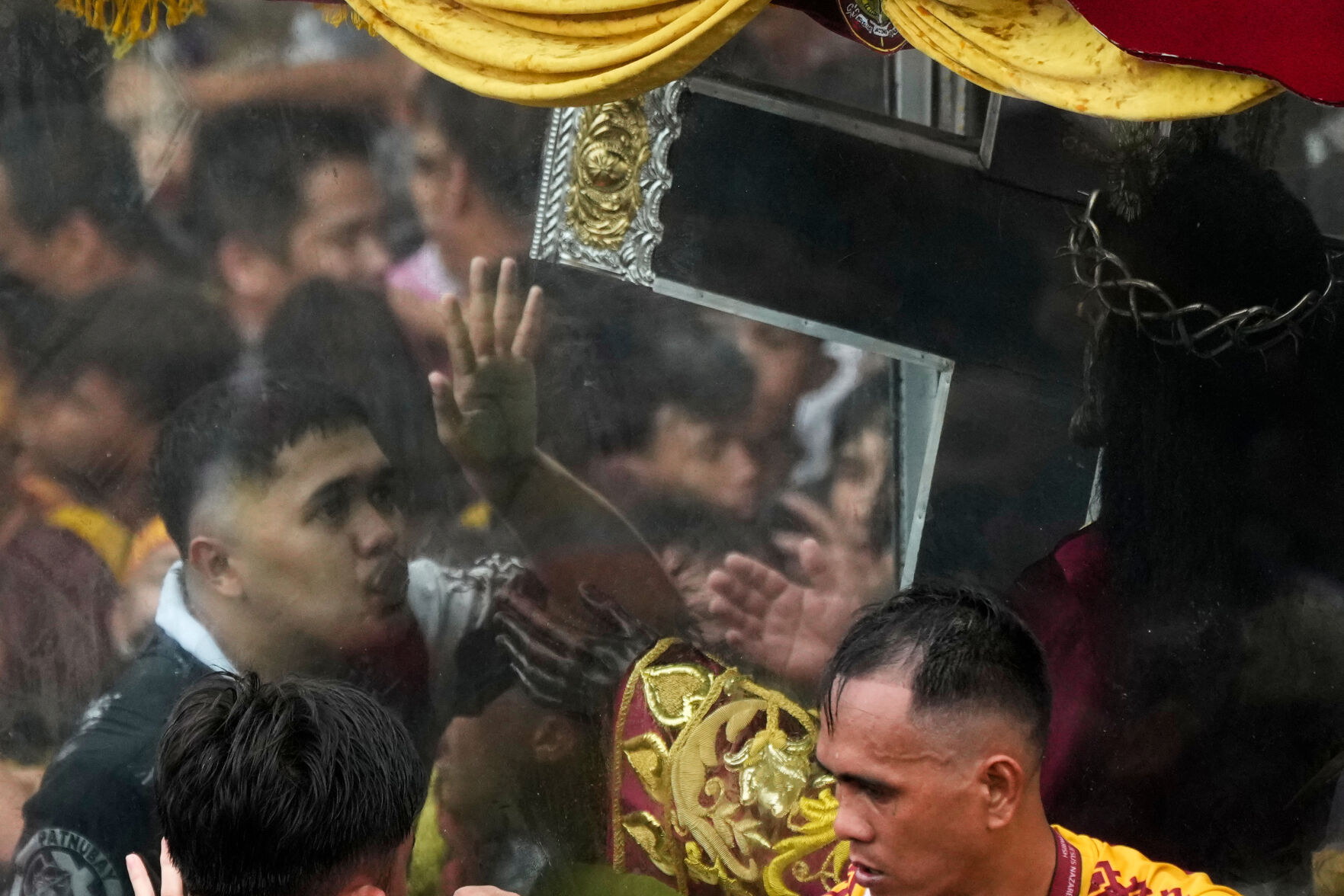 Philippines Catholic Procession | World News | argus-press.com