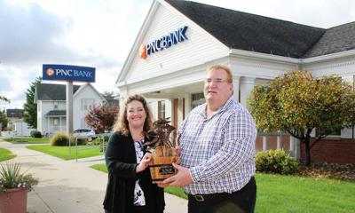 Perry bank wins monthly city award | Local Business | argus-press.com