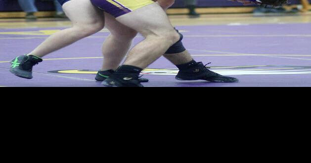 Durand rolls to mat victories | | argus-press.com
