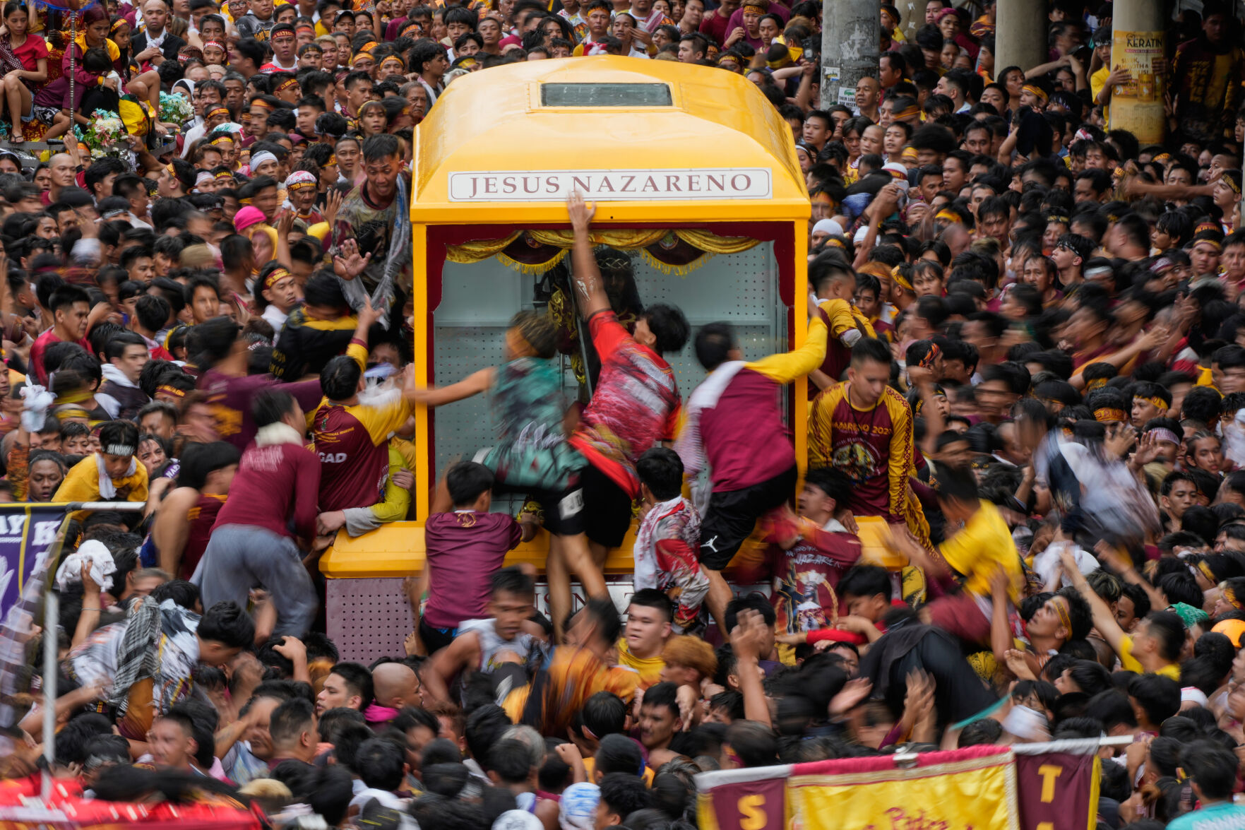 Philippines Catholic Procession | World News | argus-press.com