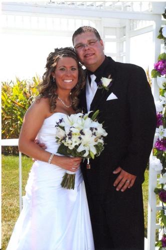 Mr. and Mrs. D.J. (Ashley) Kline | Neighbors | argus-press.com