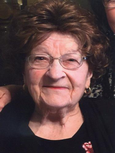Annie Sumbera | Obituaries | argus-press.com
