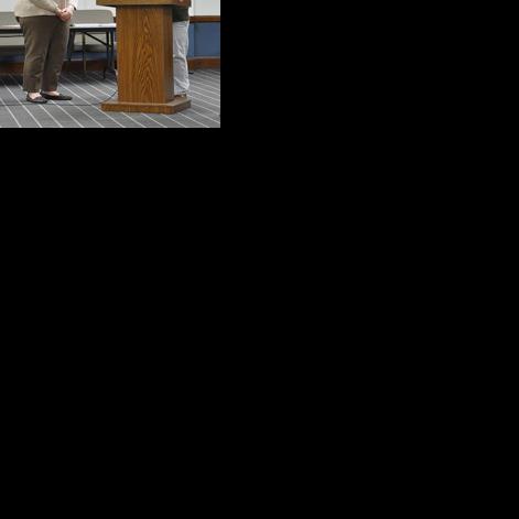 Owosso mayor lauds outgoing council members | Owosso | argus-press.com