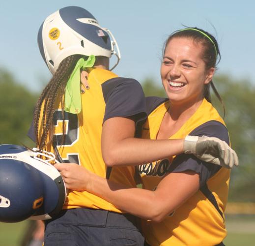 Record-setter: Morrice's Averi Munro named Argus-Press All-Area ...