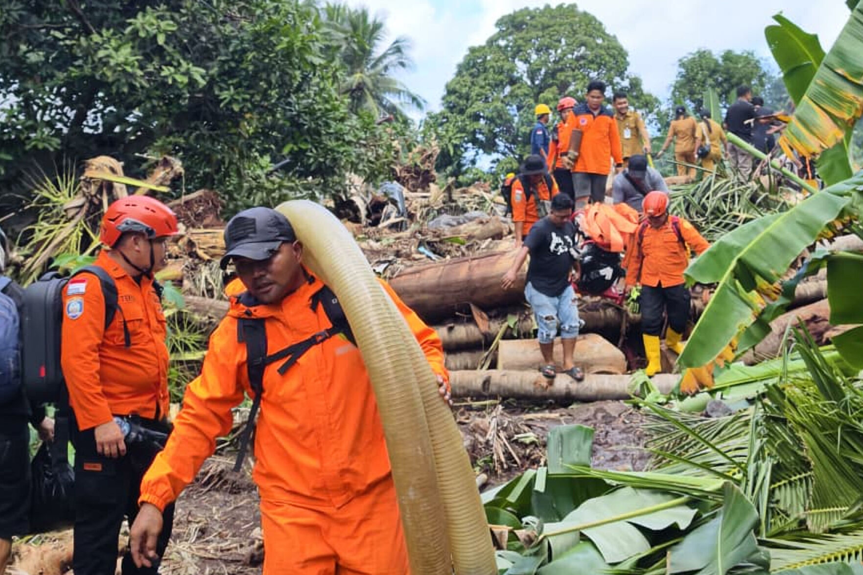 Indonesia Flash Floods | World News | argus-press.com